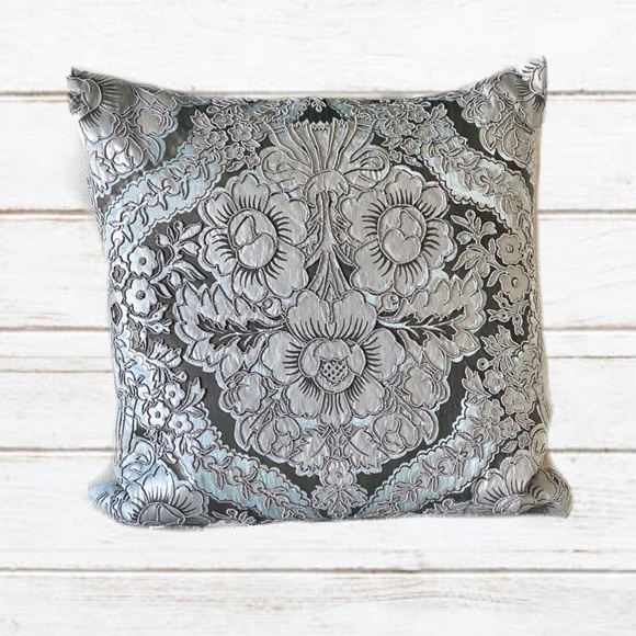 Callisto | Bedding | Callisto Home Luxury Pillow | Poshmark